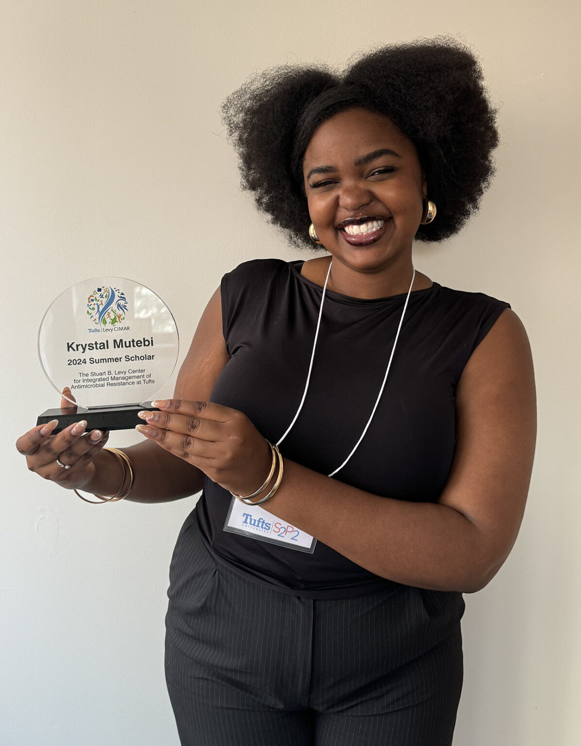 Krystal Mutebi, 2024 Recipient of the Levy CIMAR Undergraduate Summer ...